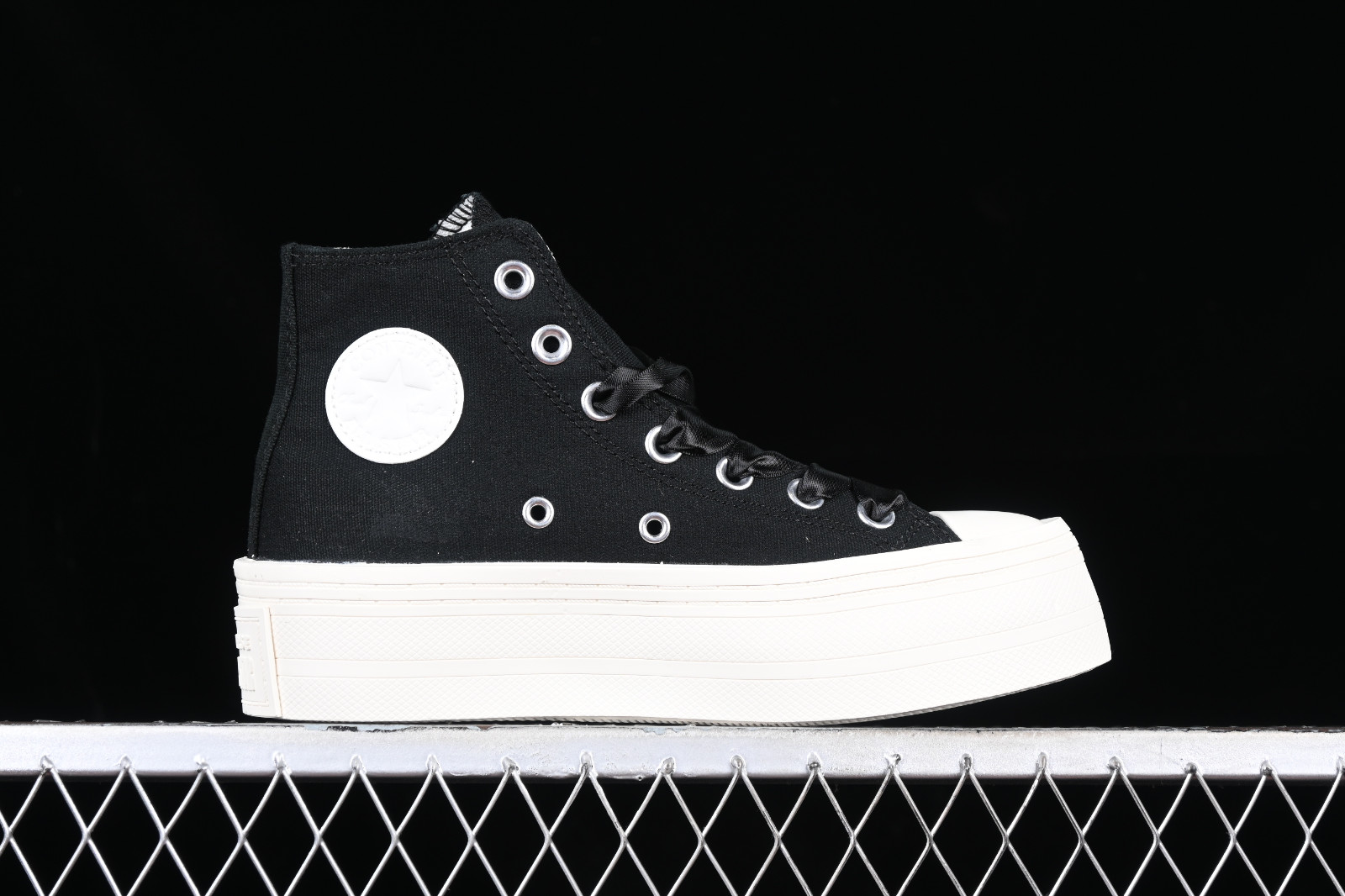 Converse Chuck Taylor All-Star Modern Lift Platform Black White A06141C ...