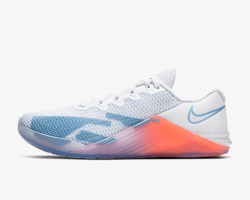 Nike Womens Metcon 5 Premium Ombre Sole White Pink Psychic Blue CJ0818 ...