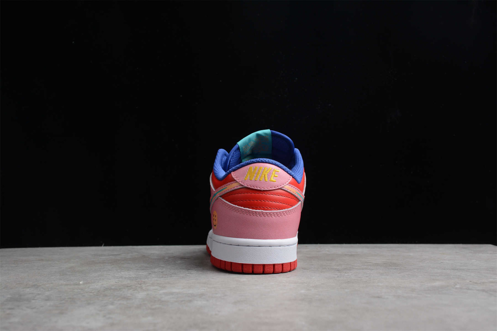 Cactusplantfleamarket x NiKe SB Dunk Low Rainbow Multi-Color LF4587-001 ...