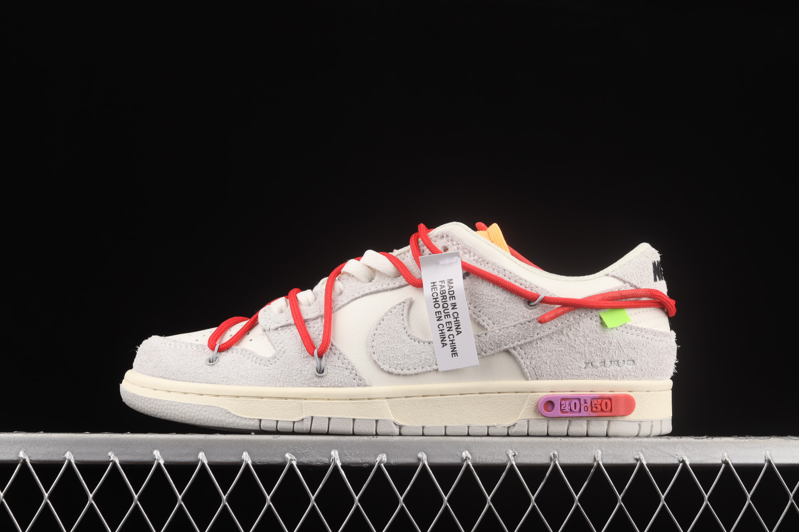 Off-White x Nike SB Dunk Low Lot 40 of 50 Neutral Grey Red DM0950-103 ...