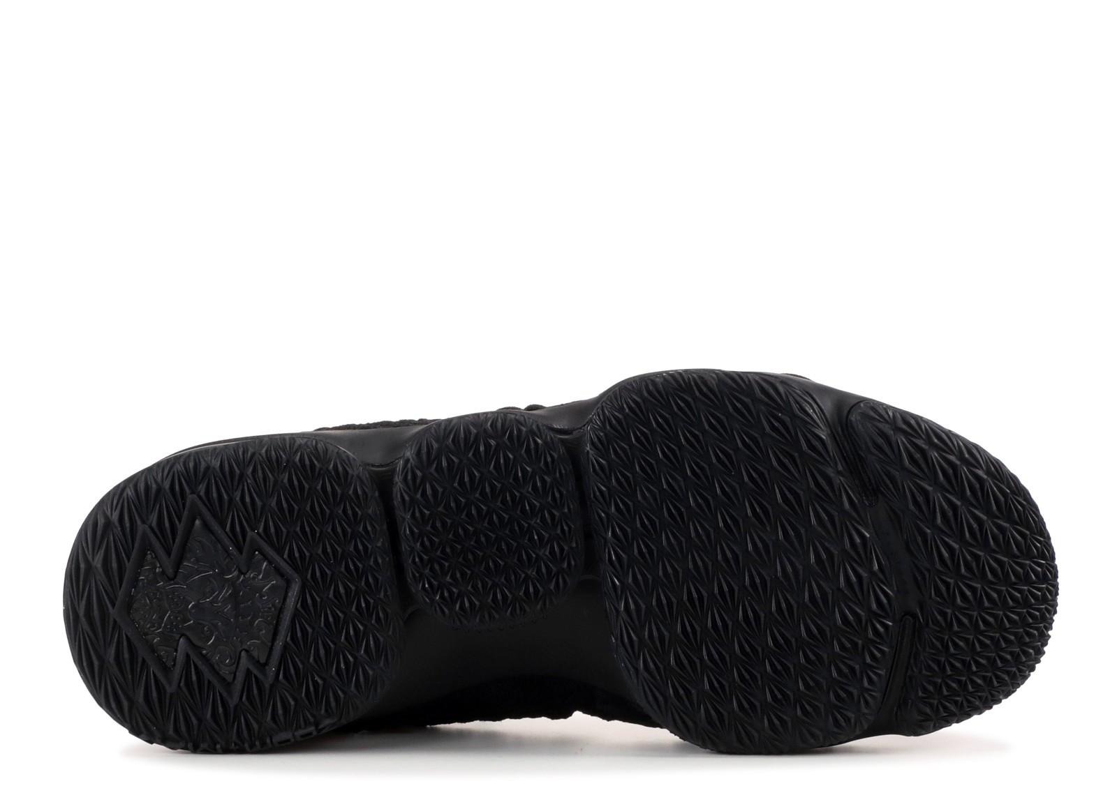 Lebron XV Perf Suit Of Armor Black Silver Metallic AJ3936-001 - Zoom ...
